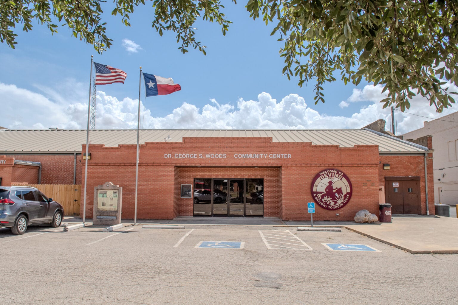 Community Center – City of Devine, Texas